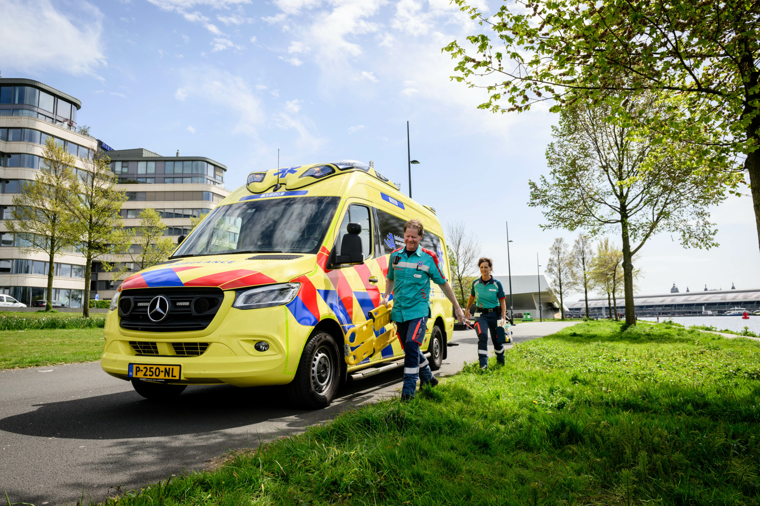 Ambulancechauffeur - Ambulance Amsterdam